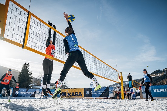 The first day of the Snow Volleyball European Tour 2021 | CEV